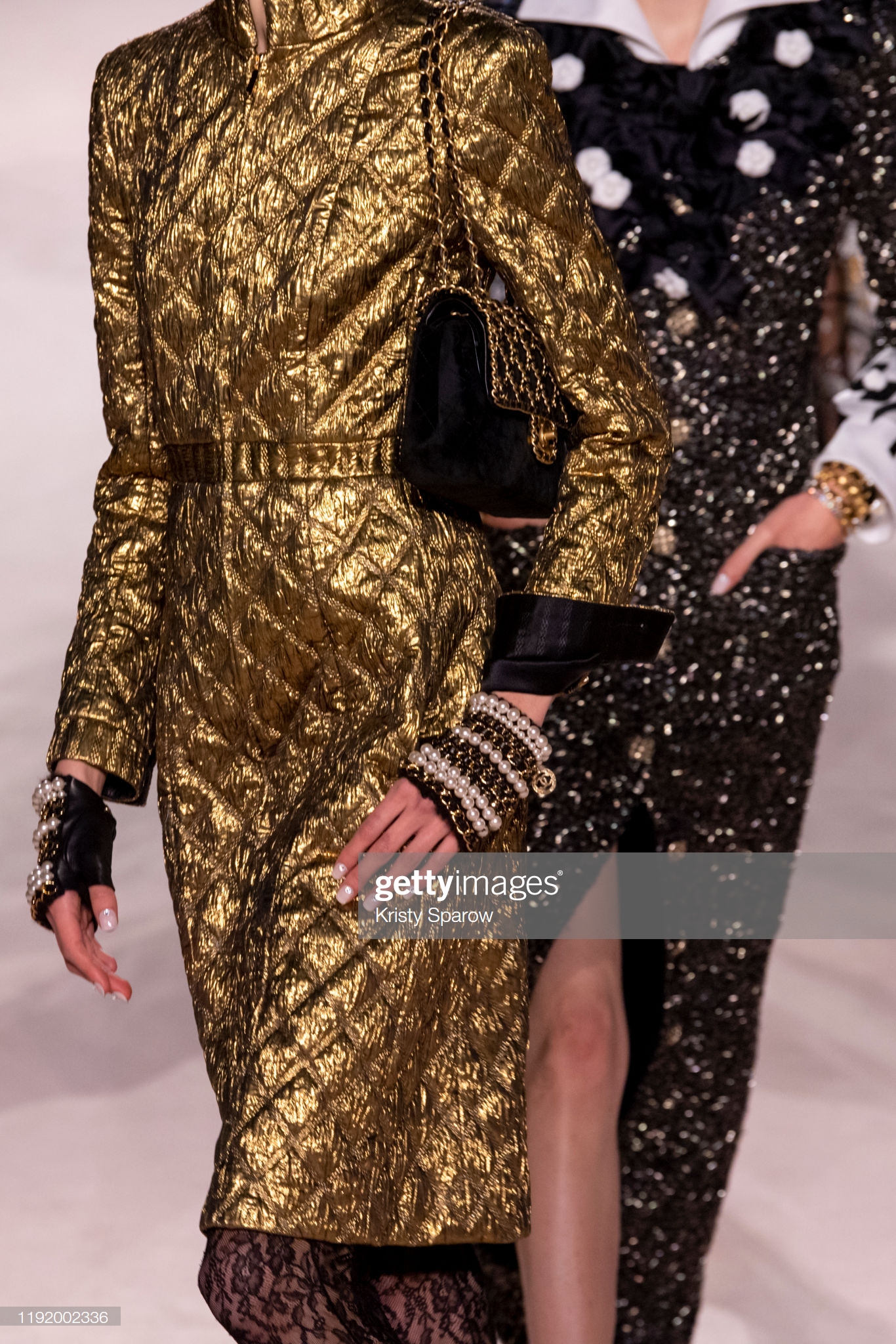 Chanel è L'esempio Di Come Si Possa Parlare Ad Un Target Nuovo ...